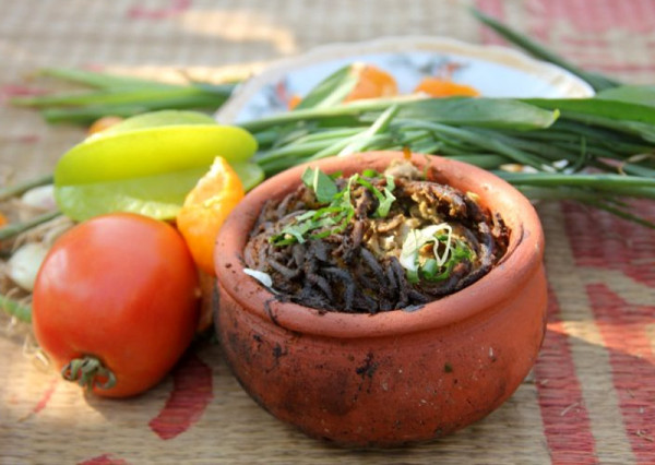 Rươi kho cách chế biến đơn giản thơm ngon